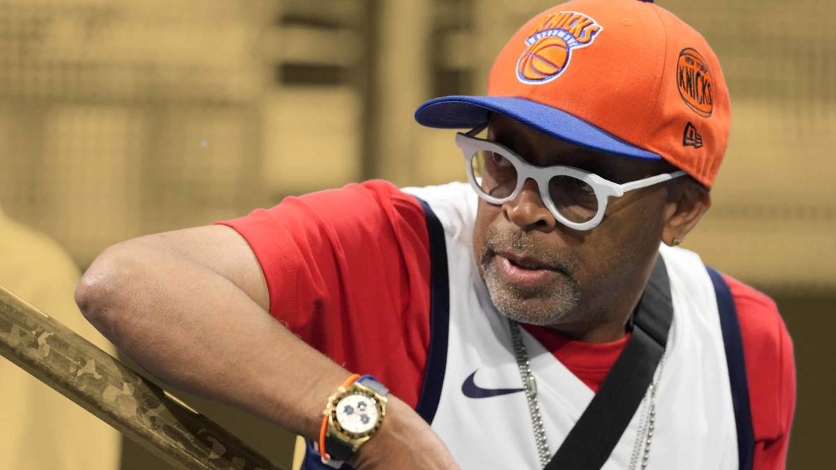 "Oh lord, if I ever get some money, I will get season tickets" - Spike ...