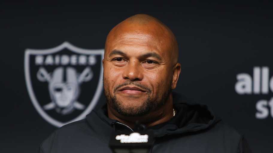 Maybe Everyone Owes Former Raiders HC Antonio Pierce an Apology