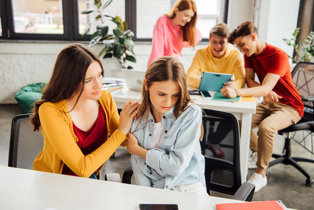 15 Signs That Indicate You Might Be Getting Left Out 15 Signs That Indicate You Might Be Getting Left Out