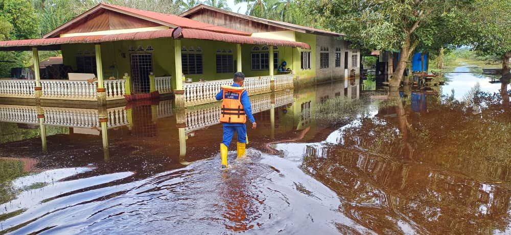 Flood alert: Number of evacuees rises in Perak Flood alert: Number of evacuees rises in Perak