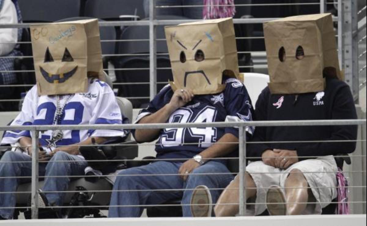 'Dallas Sucks' Cowboys Hate Video Goes Viral at Commanders vs. Eagles ...