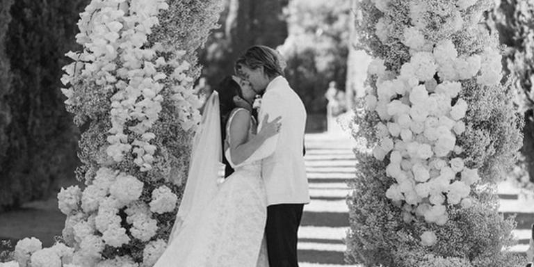 La recién casada Millie Bobby Brown comparte tiernas fotos con su ... La recién casada Millie Bobby Brown comparte tiernas fotos con su ...