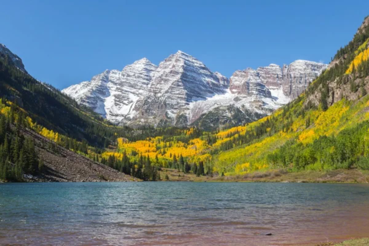17 Luxury Towns Where Rich People Hide
