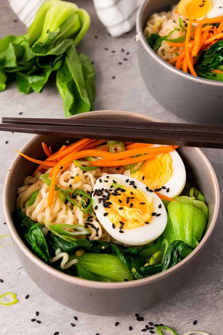 Easy Ramen Noodle Bowl (20 Minute Recipe!)