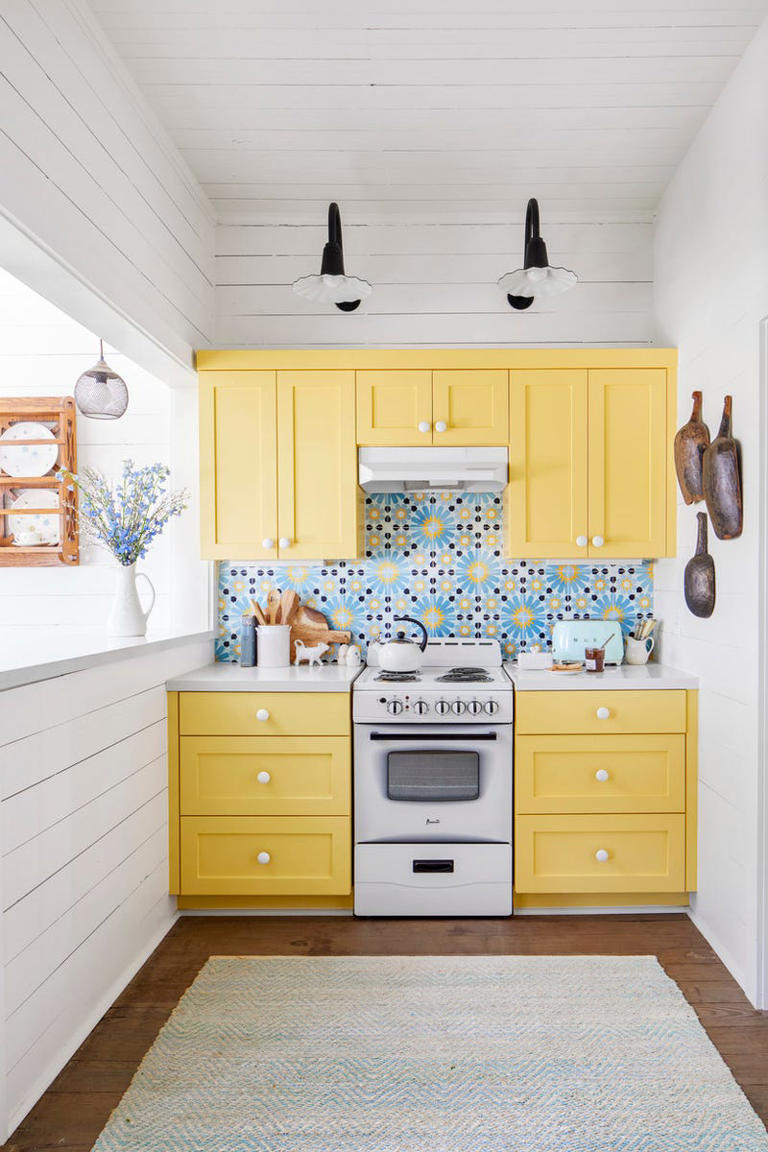 A No-Regrets Guide to Choosing a Kitchen Backsplash