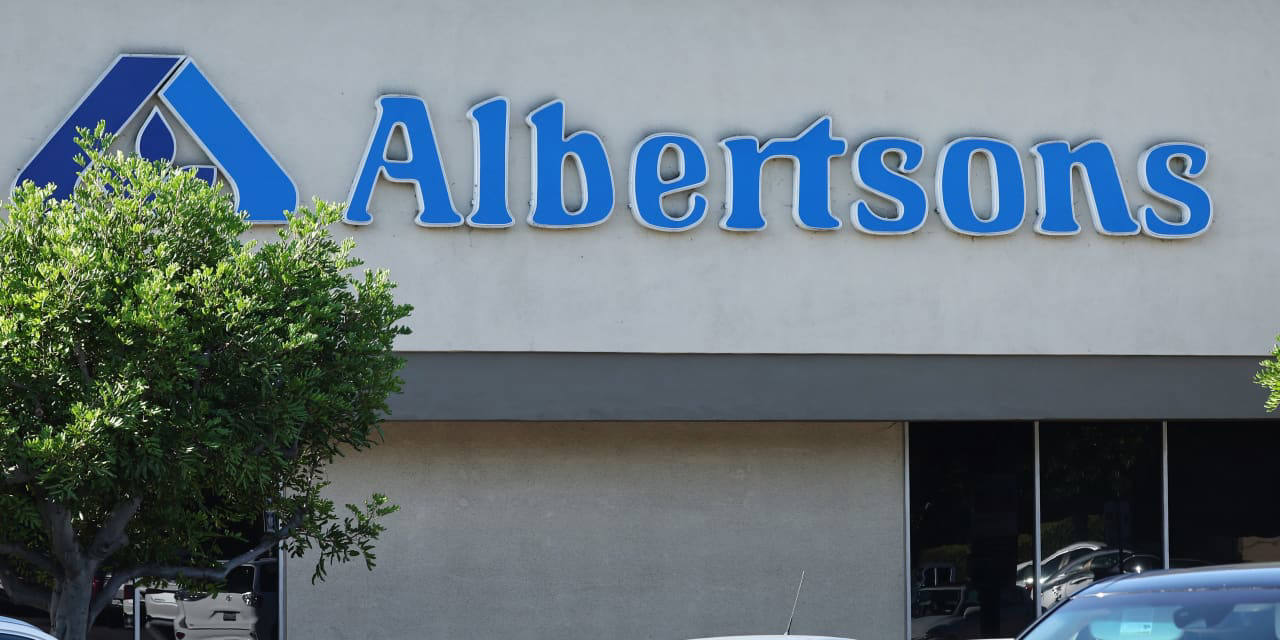 Albertsons’ stock climbs on Q2 earnings and revenue beat Albertsons’ stock climbs on Q2 earnings and revenue beat