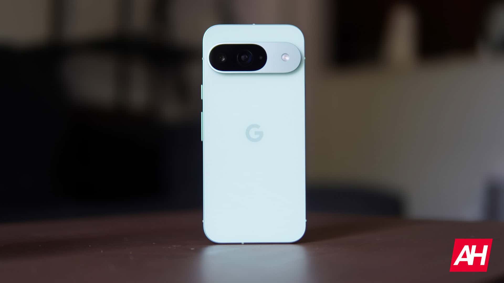 Google’s Pixel 10 is finally embracing magnets with new ‘Pixelsnap ...