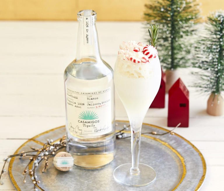 5 Unique Cocktail Recipes to Celebrate the Winter Holidays