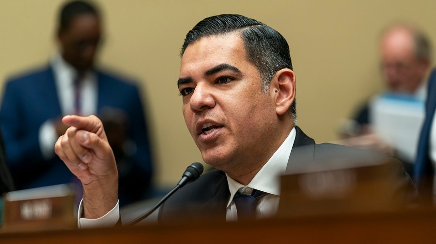 Democrats use DOGE hearing to target Trump tariffs