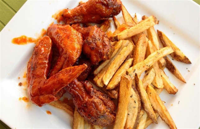 The Tastiest Chicken Wings In Every State: The Ultimate List The Tastiest Chicken Wings In Every State: The Ultimate List