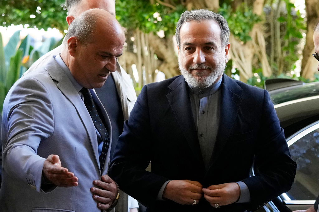 Iran uppmanar FN att ingripa mot Israel Iran uppmanar FN att ingripa mot Israel