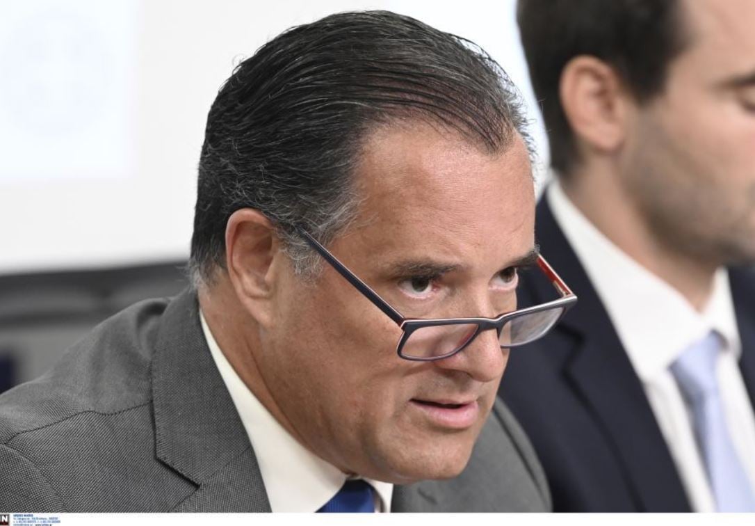 Ο Άδωνις Γεωργιάδης έκανε τον σταυρό του: «Το σύστημα που υποτίθεται ...