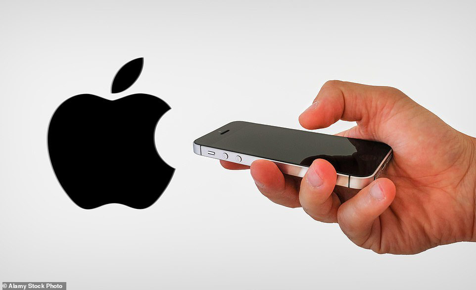 Apple services go down with users across the US reporting issues Apple services go down with users across the US reporting issues