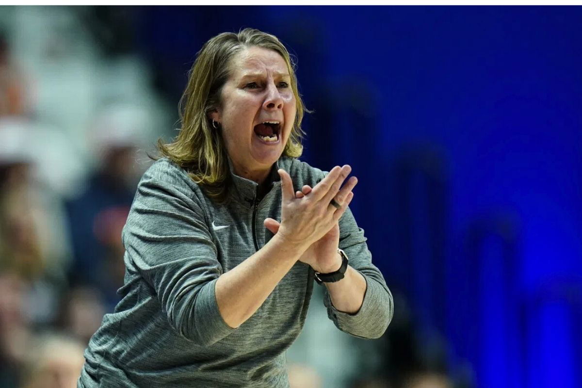 Ranking 12 WNBA Coaches with the Best Regular Season Win-Loss% Records ...