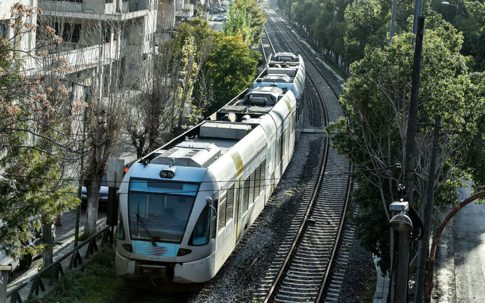 Προαστιακός: Ποια δρομολόγια καταργούνται από σήμερα