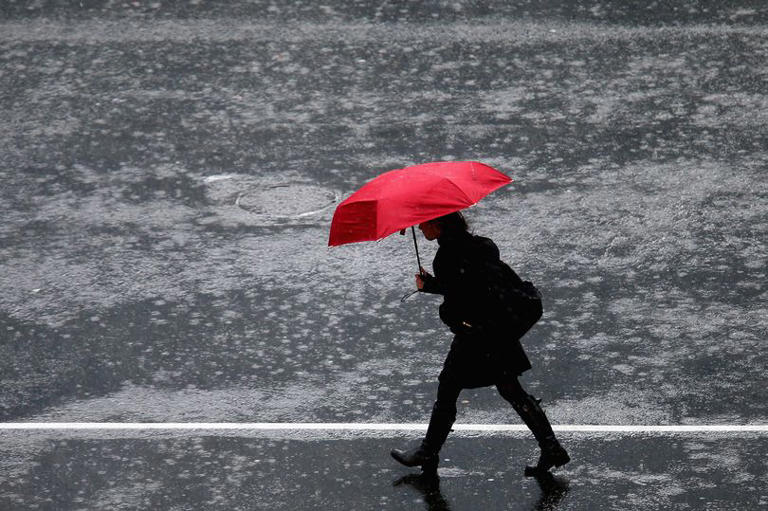 Ireland weather: Met Eireann updates Status Yellow wind warning set to ...