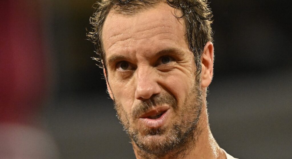 Richard Gasquet répond à John McEnroe : « Je pense que sur terre battue ...