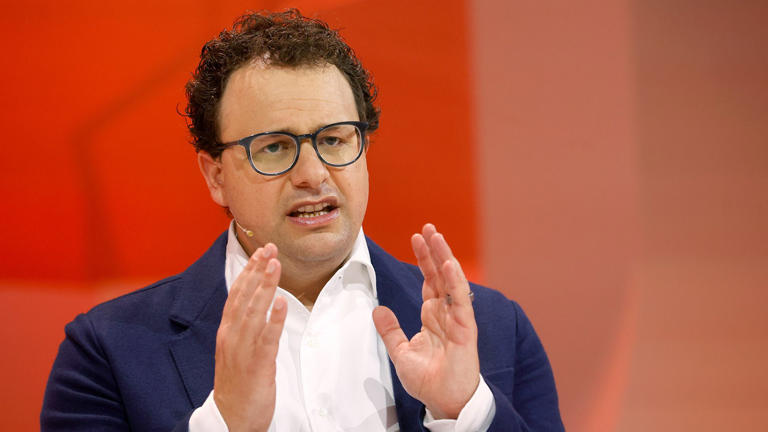 Anthropic CEO Dario Amodei says AI will write 90% of code in 6 months ... Anthropic CEO Dario Amodei says AI will write 90% of code in 6 months ...