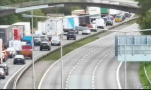 M6 traffic: Chaos on major UK motorway after lorry crash sparks 90 ... M6 traffic: Chaos on major UK motorway after lorry crash sparks 90 ...