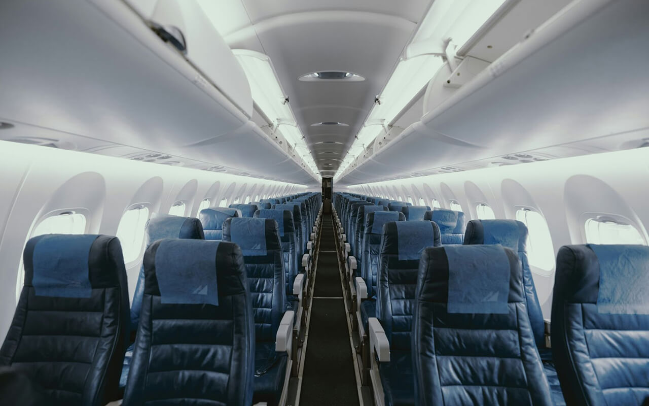 25 Things You Should Never Do While Flying