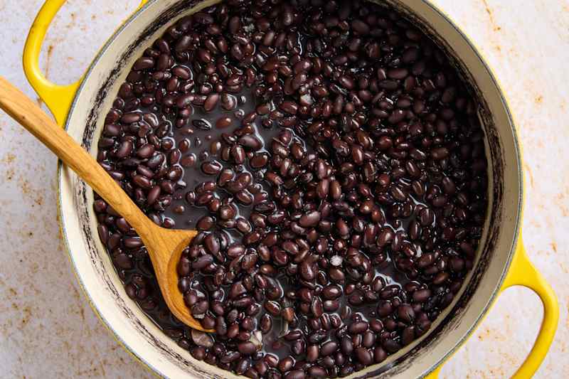 My Fiancé's Secret Ingredient for the Most Flavorful Canned Beans of ...