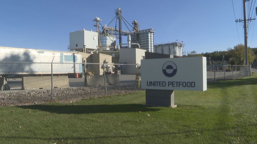 New pet food factory owners address neighbors' concerns