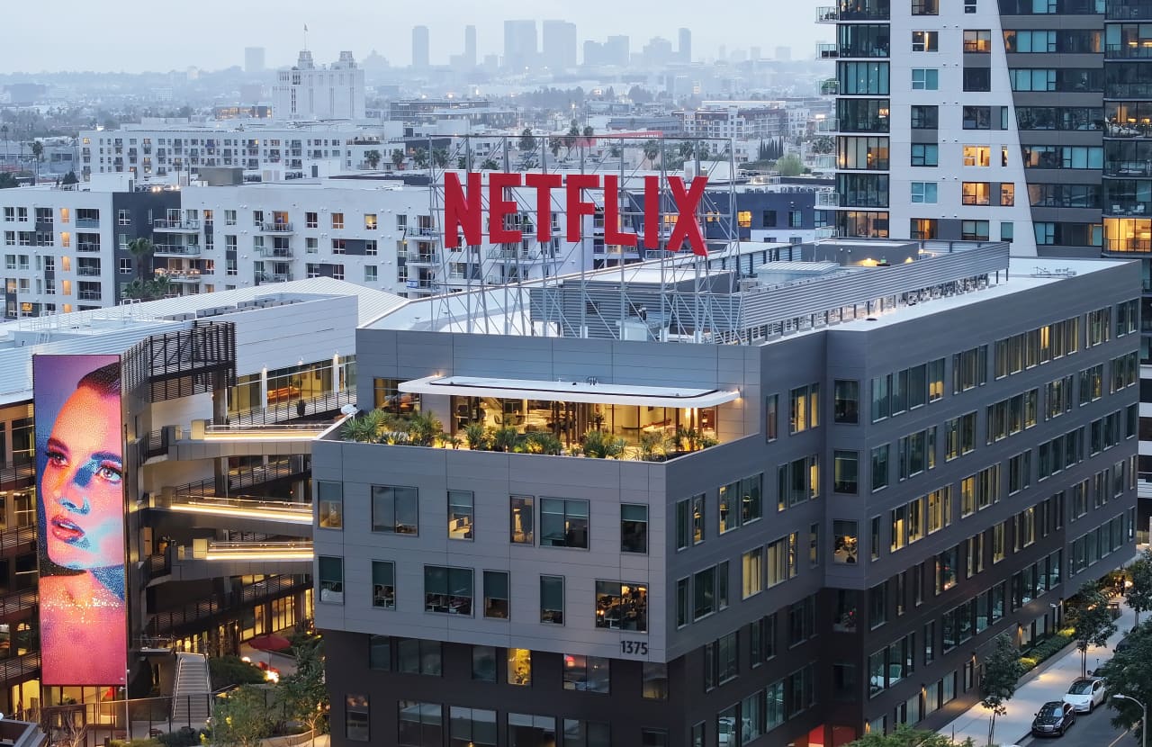 Netflix Stock Leads the S&P 500. The Company Has Its Sights on the $1 ...