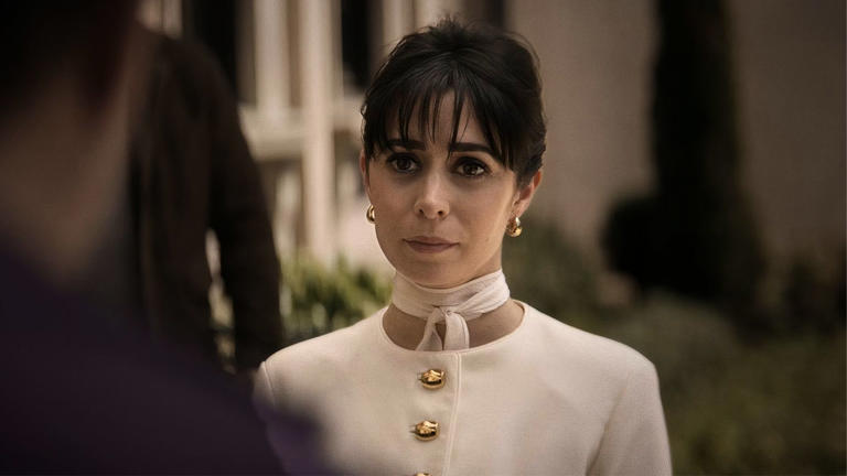 HBO's The Penguin Midseason Trailer Teases Sofia Falcone's Revenge HBO's The Penguin Midseason Trailer Teases Sofia Falcone's Revenge