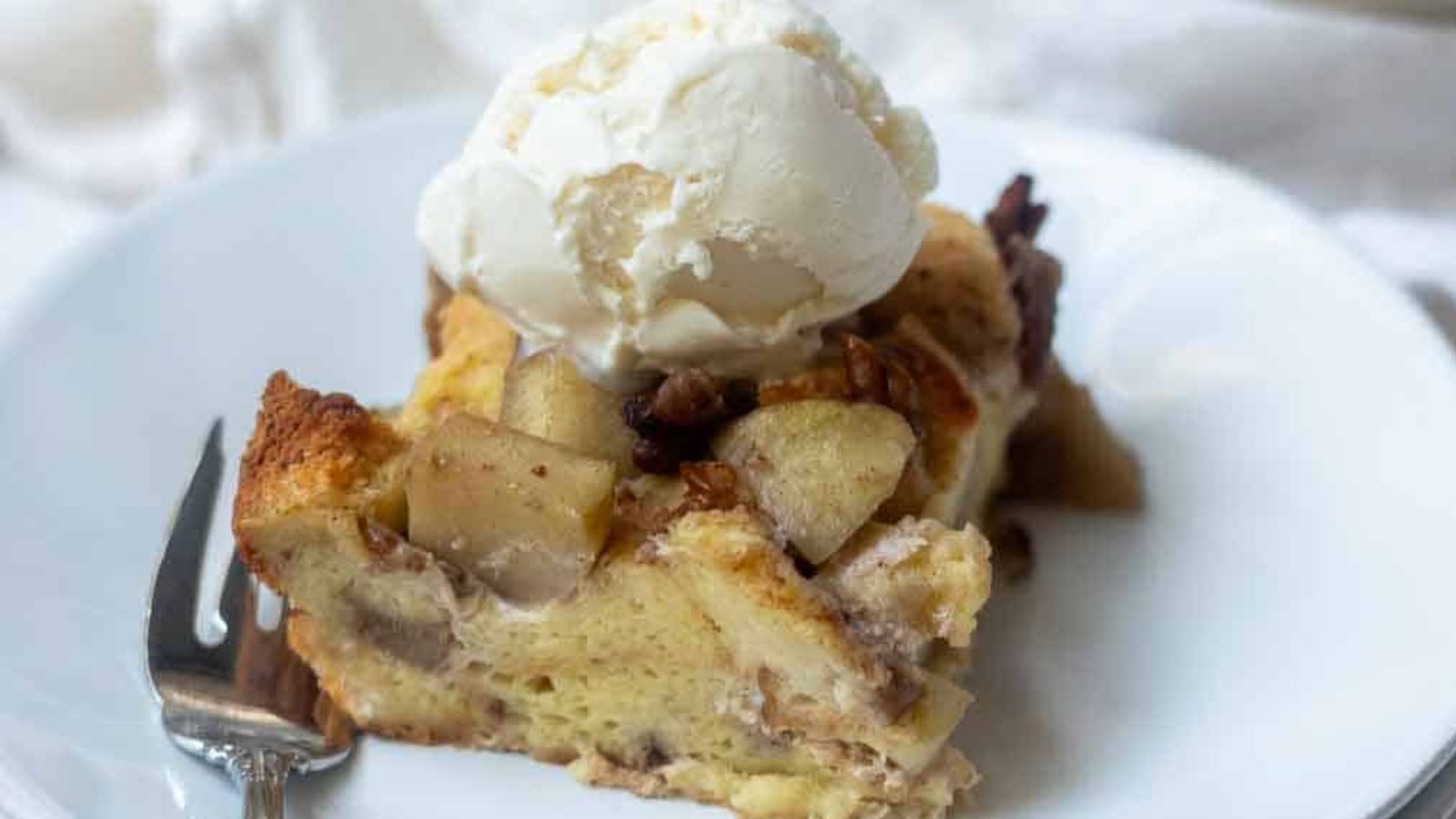 18 irresistible bread puddings that turn leftover bread into dessert gold