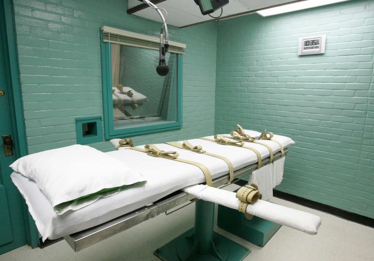 Texas Supreme Court Halts Execution Of East Texas Man Accused In Shaken