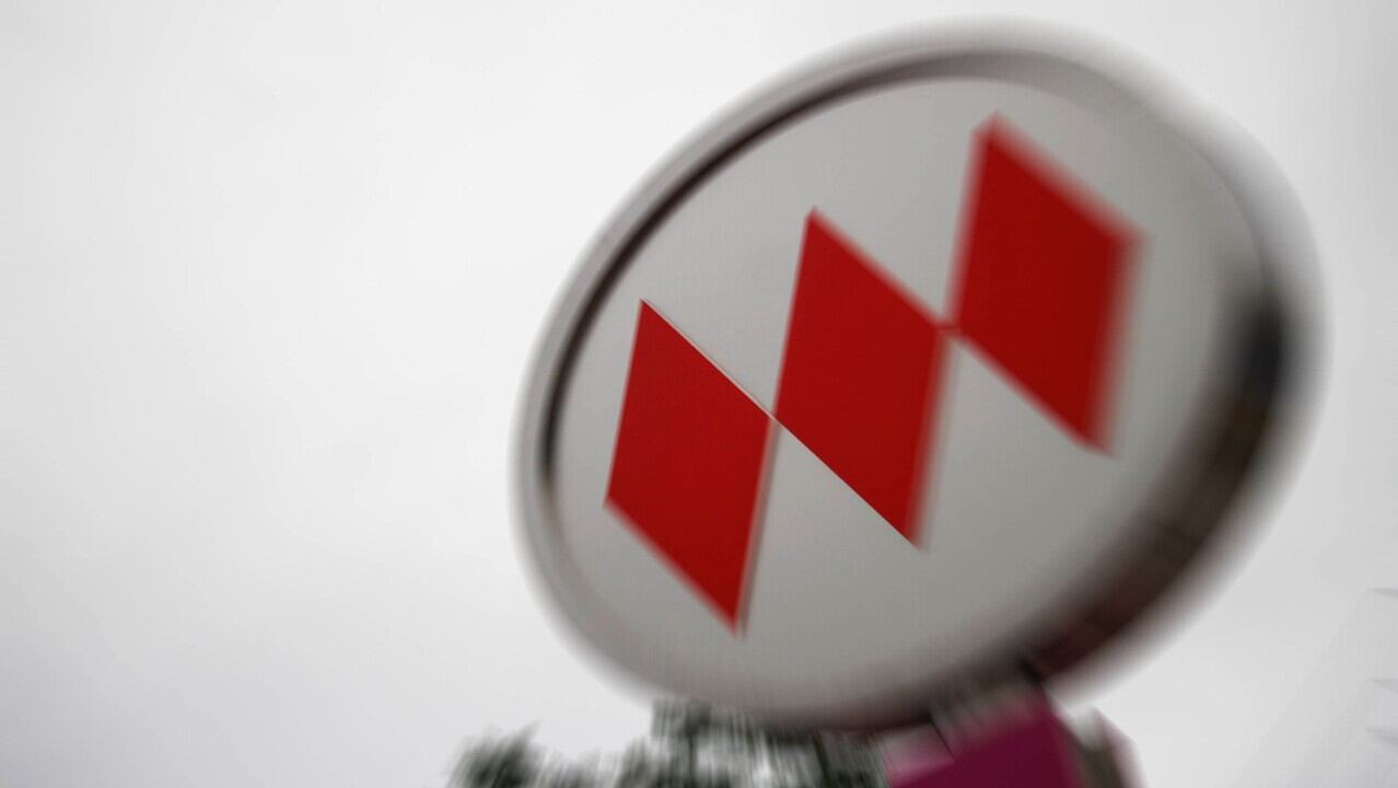 Metro de Santiago reporta el cierre de varias estaciones de la Línea 4