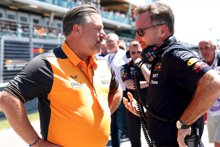 F1-nieuws: Horner feliciteert McLaren bij FIA-prijsuitreiking: F1-nieuws: Horner feliciteert McLaren bij FIA-prijsuitreiking: