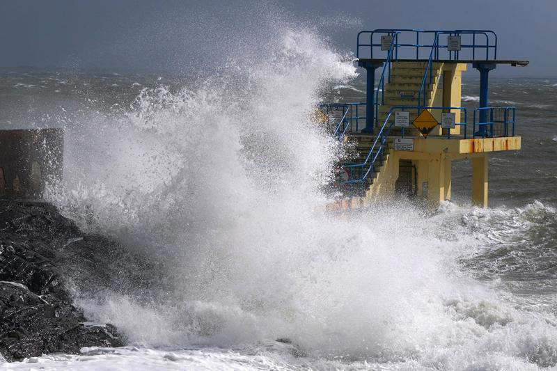 Storm Ashley: Status Orange wind warnings in place for seven counties ... Storm Ashley: Status Orange wind warnings in place for seven counties ...