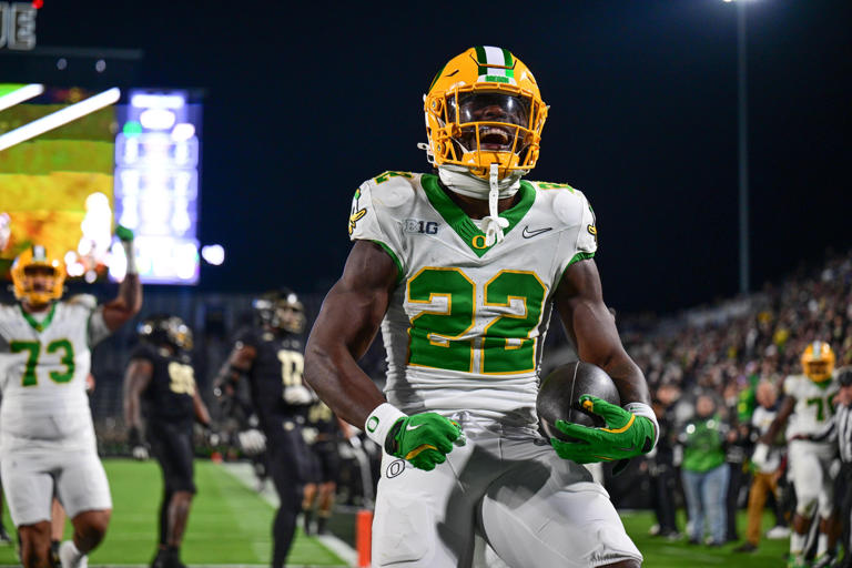 Oregon football's Makhi Hughes brings impressive resume to Ducks ...