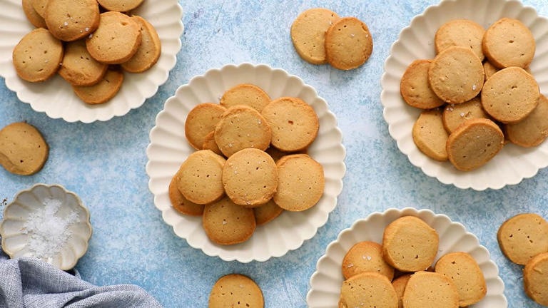 Brown Sugar Shortbread Cookies