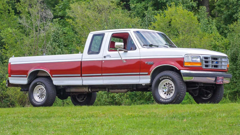 8 Reasons Why the 1990s Ford Old Body Style Truck Is a Hit With ...