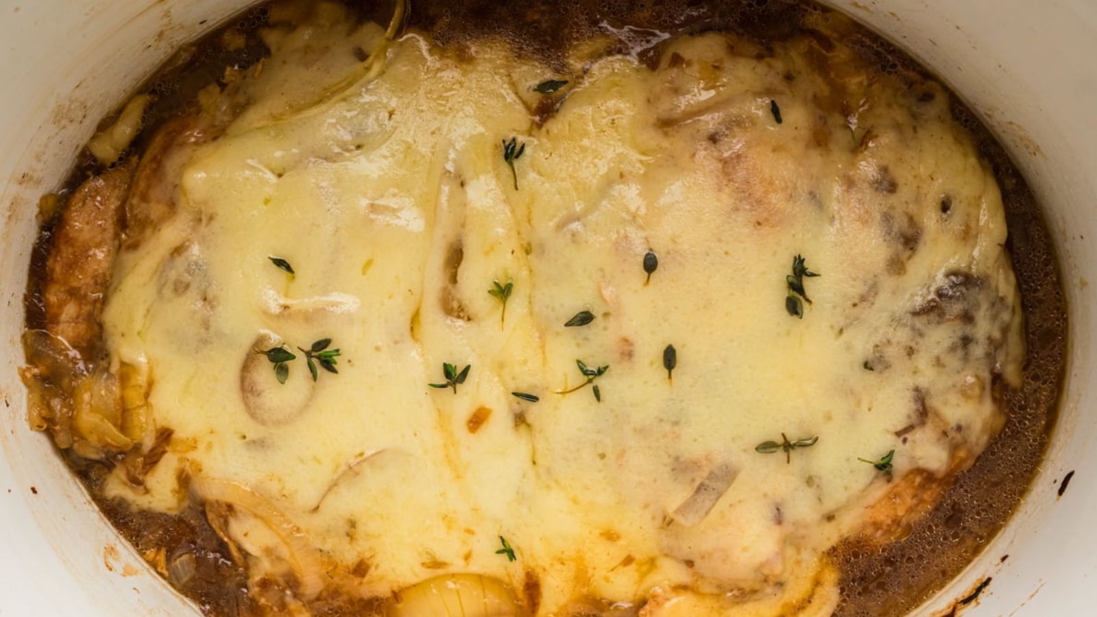12 Cheesy Chicken Crockpot Meals That Ooze Flavor in Every Bite