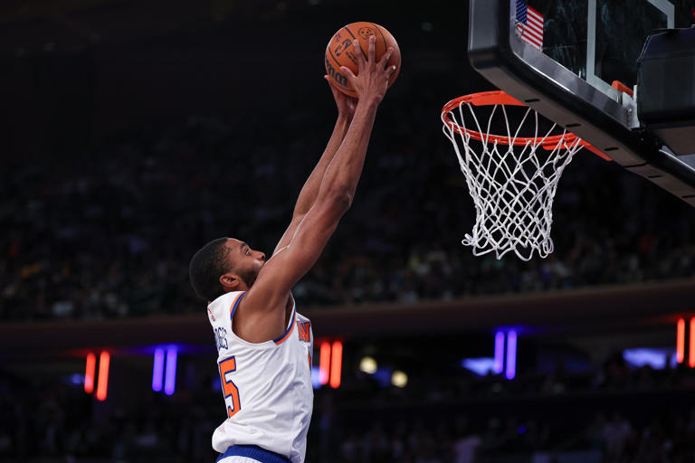 New York Knicks depth chart: Projecting starters, backups for 2025-26 ...