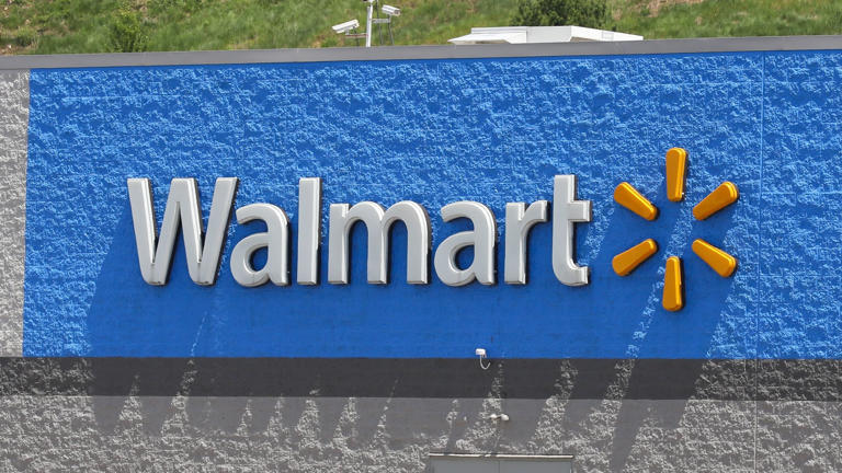 Here’s How Much a $1,000 Investment in Walmart Stock 55 Years Ago Would ...
