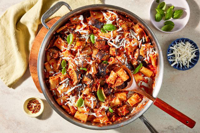 15 Easy Pasta Recipes To Power You Through Anything