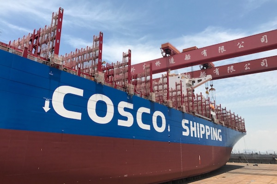 Επίδειξη δύναμης από την COSCO: 100 νέα πλοία μήνυμα προς τις ΗΠΑ