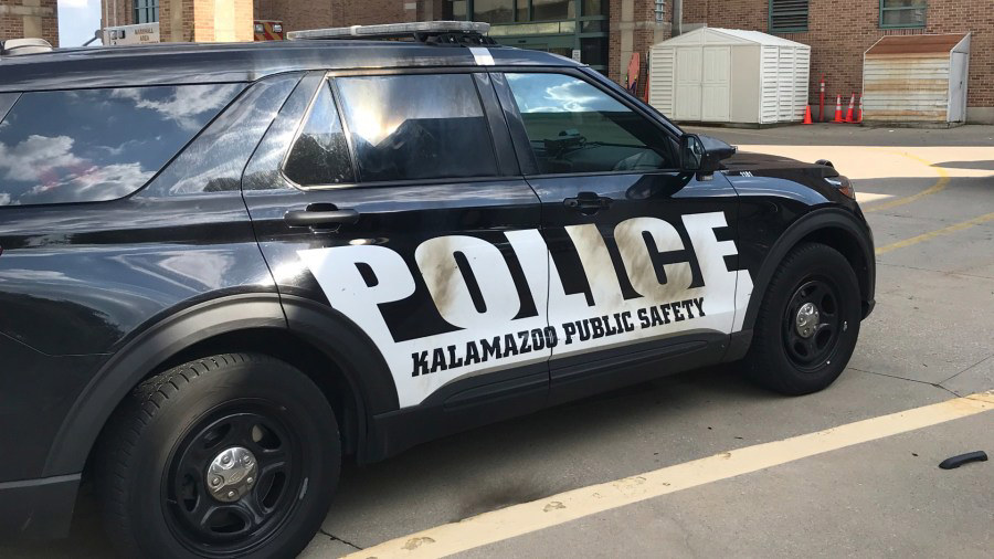 Multiple hurt in 2 overnight shootings in Kzoo Multiple hurt in 2 overnight shootings in Kzoo