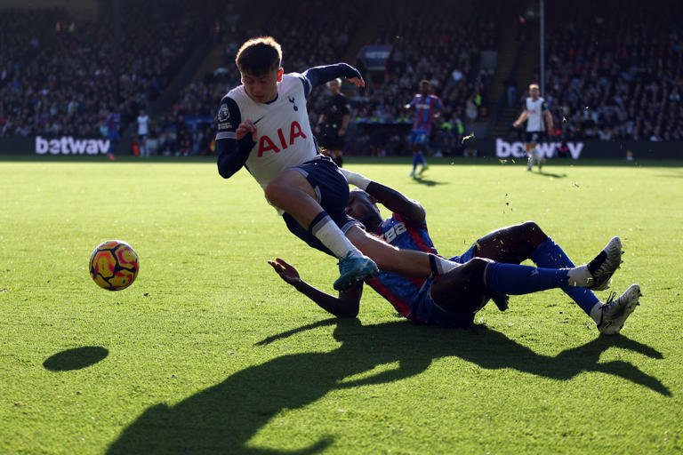 Jean-Philippe Mateta goal earns Palace first league win of season ... Jean-Philippe Mateta goal earns Palace first league win of season ...