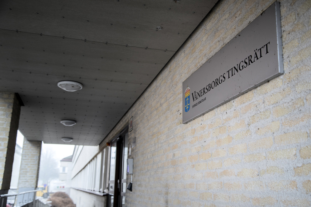 Hade 78 vapen hemma – äldre man döms Hade 78 vapen hemma – äldre man döms