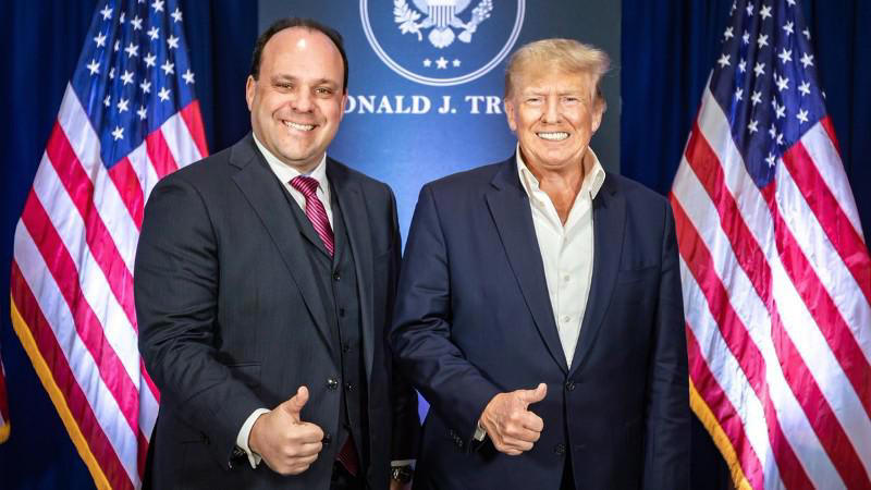 Leaked memo reveals plan for Trump to skip 'traditional background ... Leaked memo reveals plan for Trump to skip 'traditional background ...