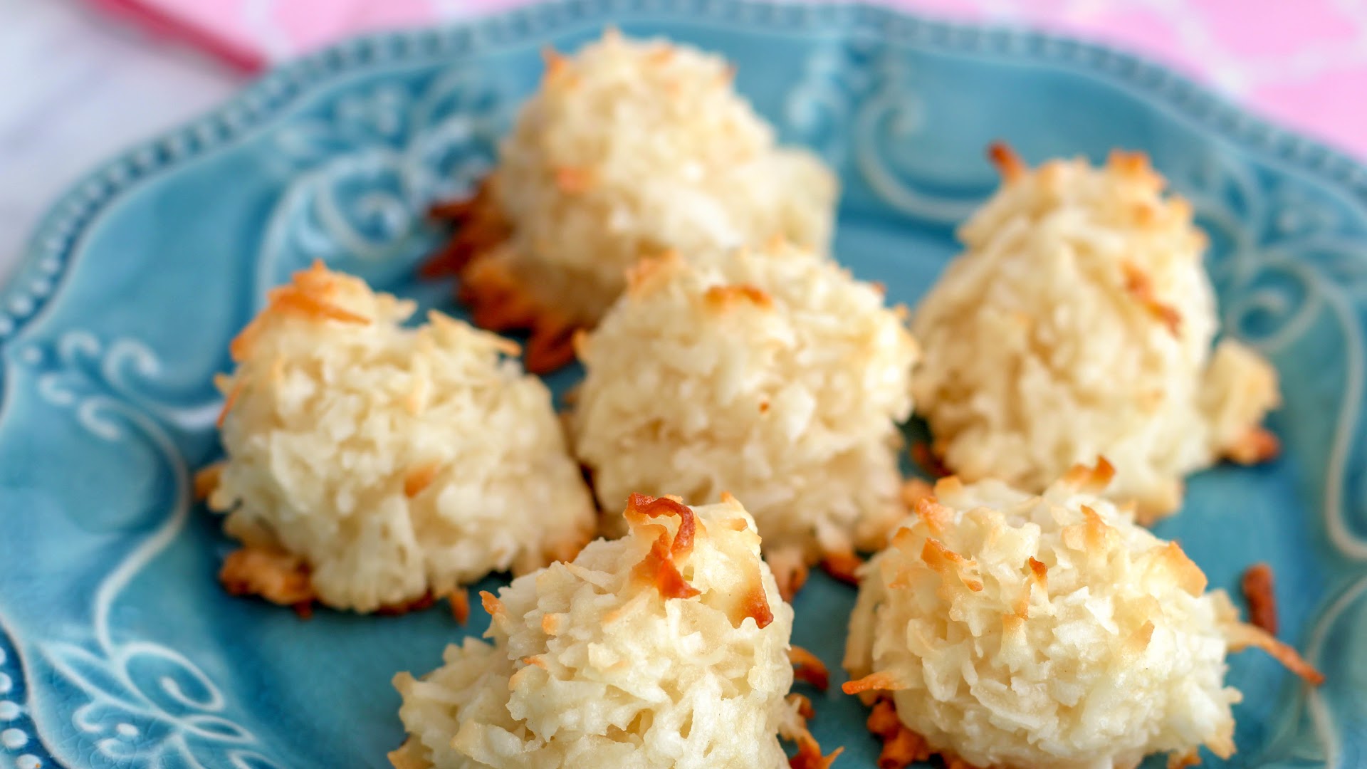 Anne's Coconut Macaroons Are Delicious! Favorite Coconut Macaroons