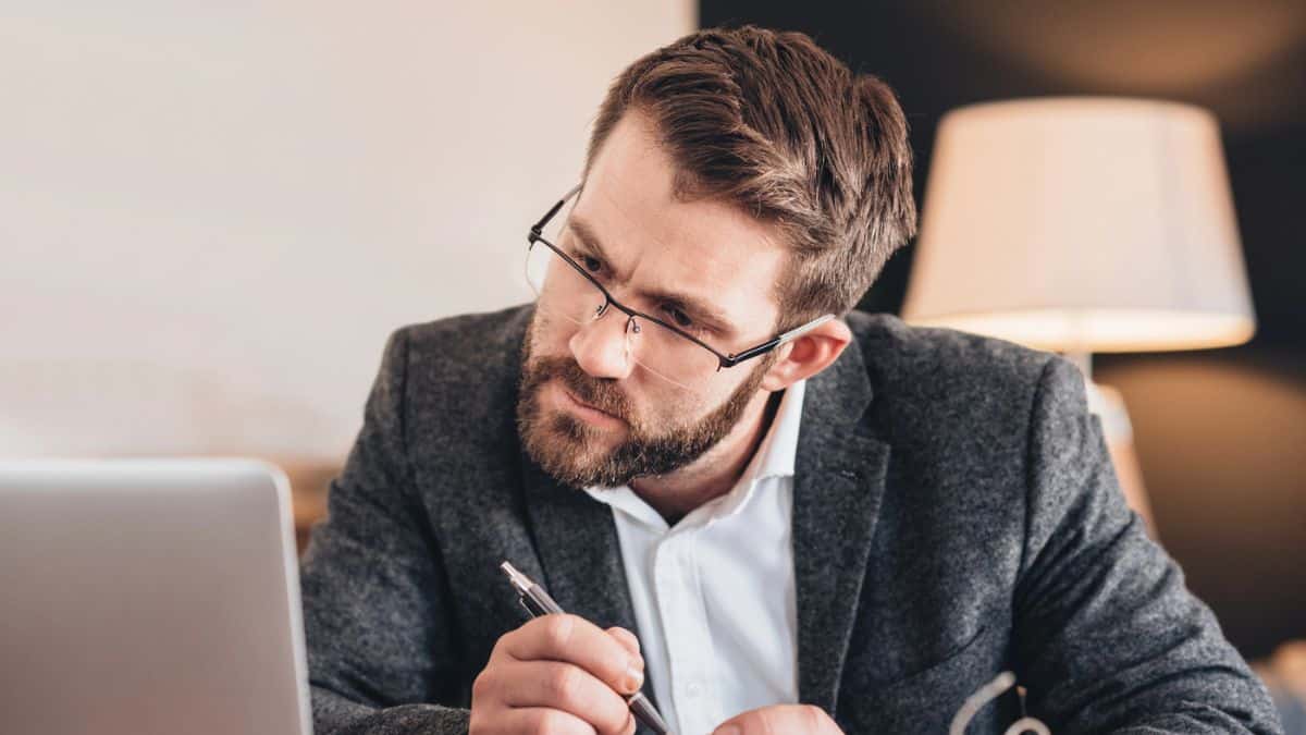 12 Work Habits That Can Block Your Promotions