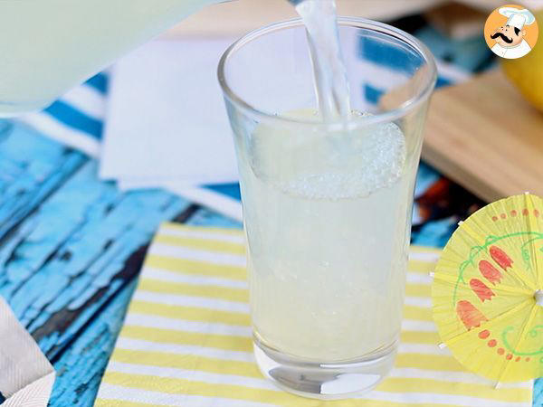 Easy refreshing lemonade recipe