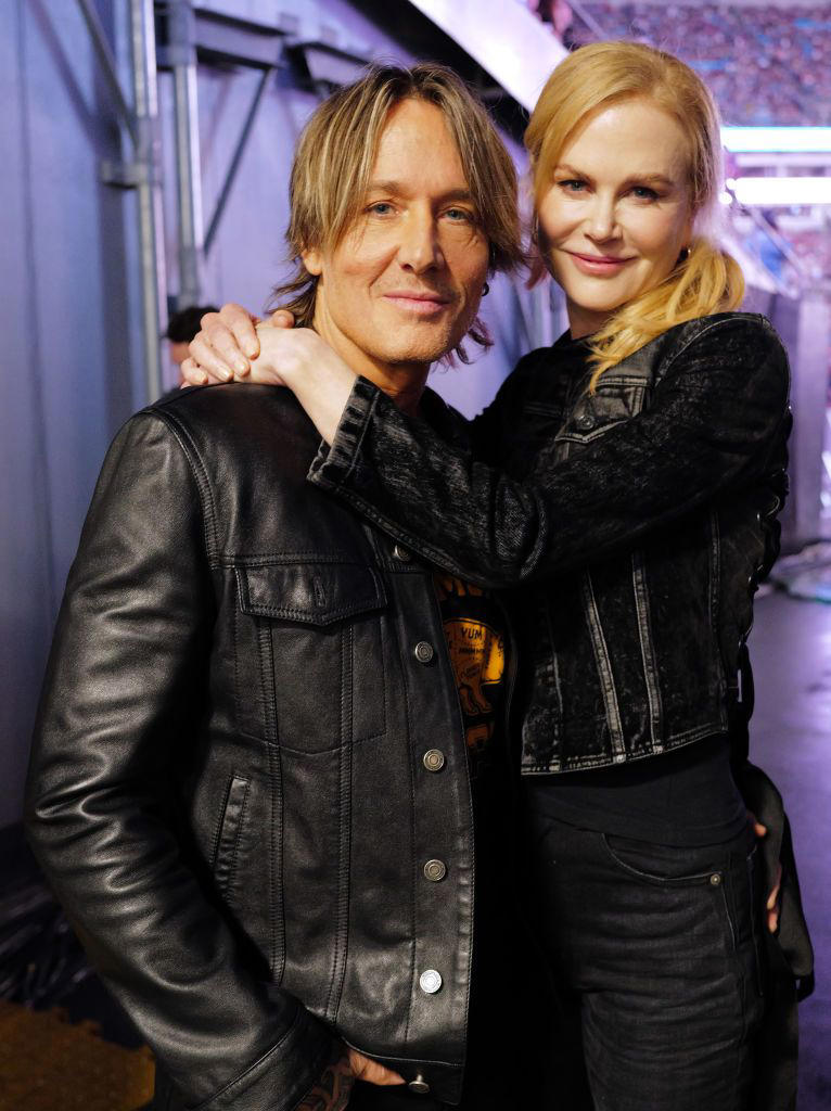 Nicole Kidman Embraces Her Inner Cowgirl at a Benefit Concert Nicole Kidman Embraces Her Inner Cowgirl at a Benefit Concert