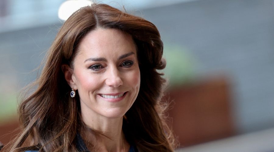 I Tried The Lip Oil Kate Middleton Swears By, And It’s 100% Worth It
